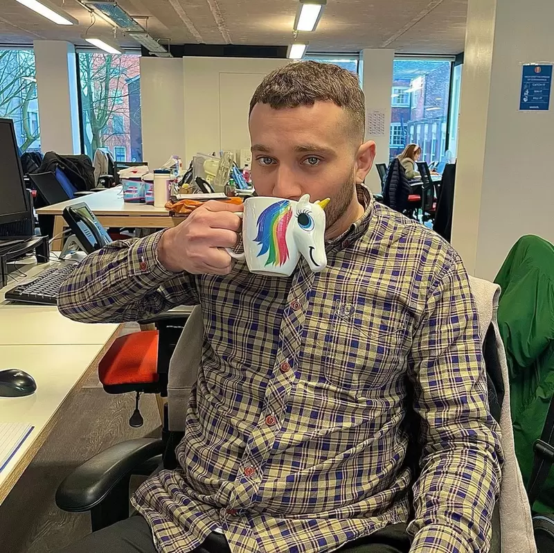 專心做好一件事《One Man One Mug》這個人的任務就是找到最好的辦公室馬克杯 | 宅宅新聞