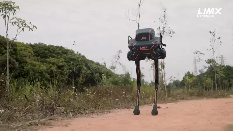 LimX Dynamics公司研發《Biped Robot P1》雙足步行機器人 它真的很穩之外走起路來還有種萌感 | 宅宅新聞
